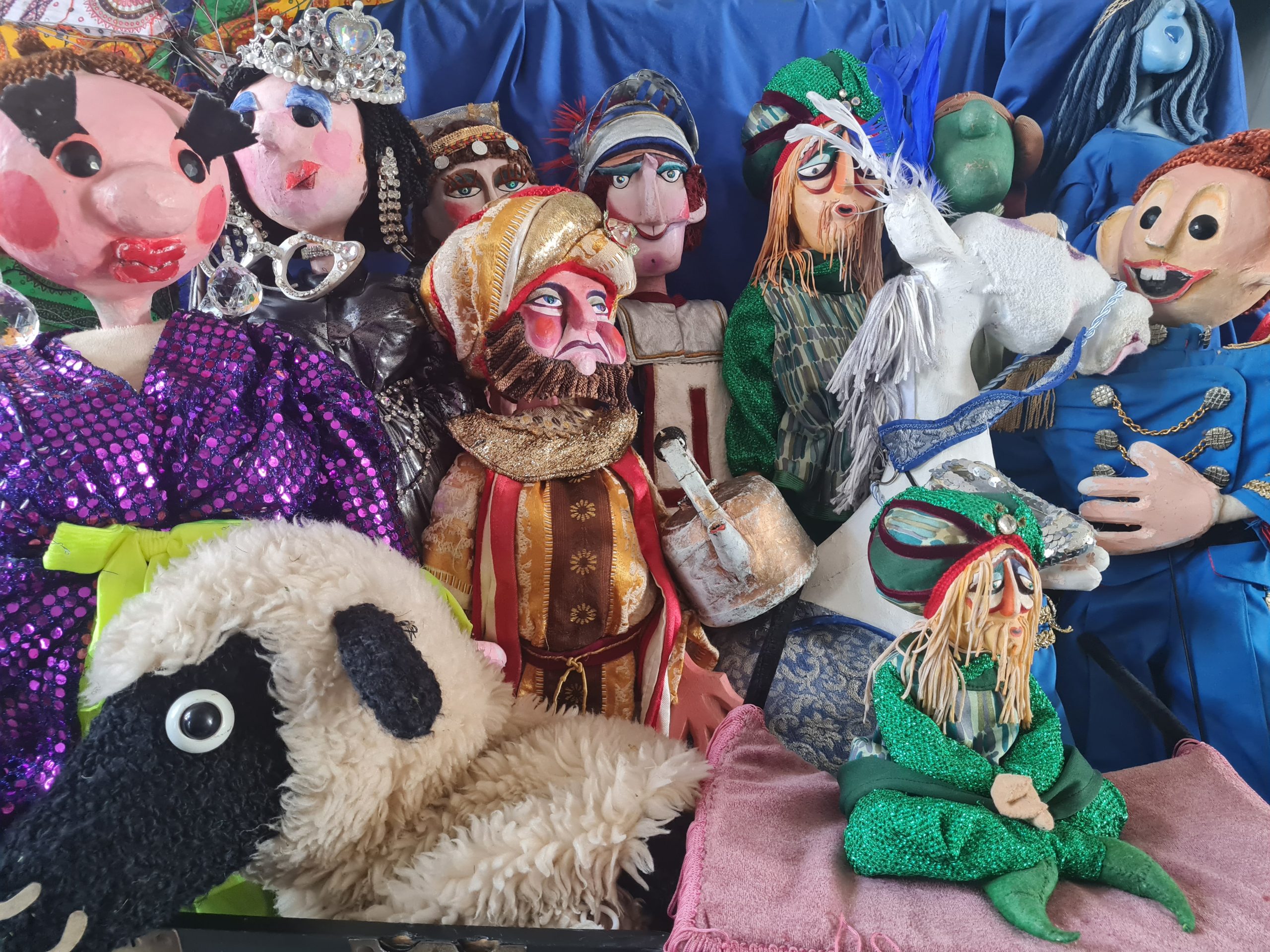 Puppet Theatre Shows and Stories - Snobby Dodgems